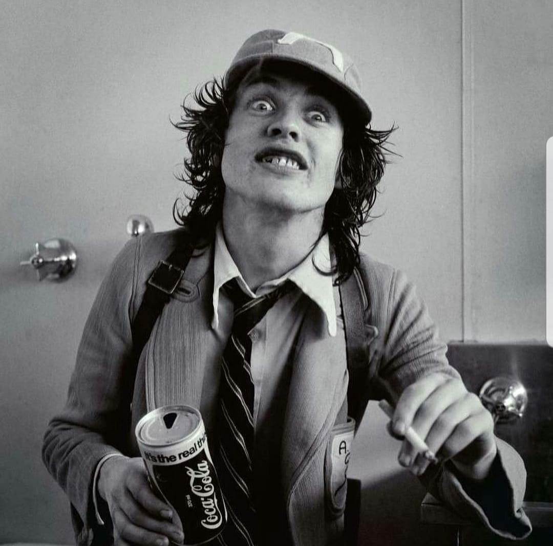 „A Deep Purple a szegény ember Led Zeppelinje” – Angus Young a kritikus ...