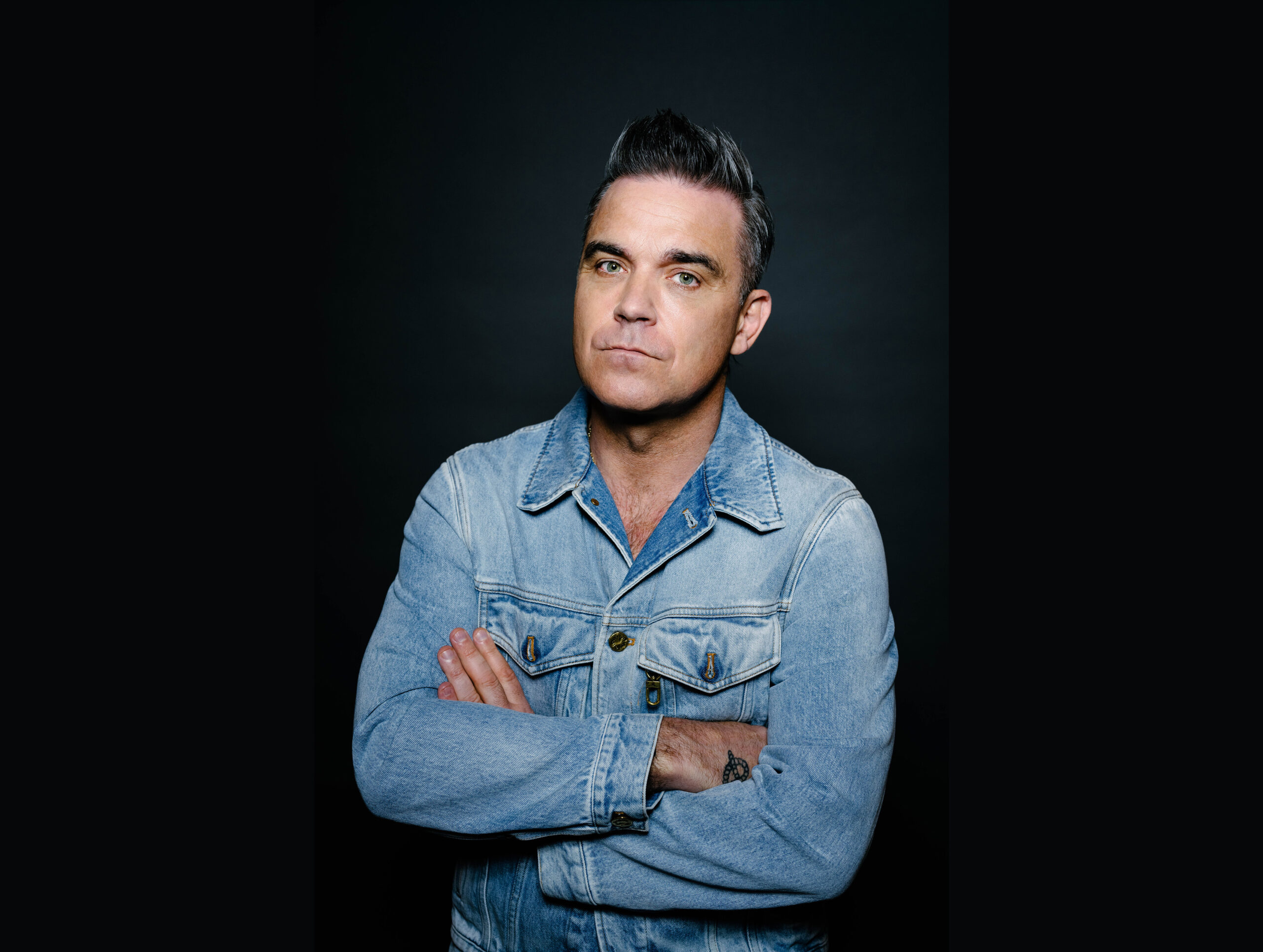 ROBBIE WILLIAMS jelenleg minden idők második legeredményesebb művésze ...